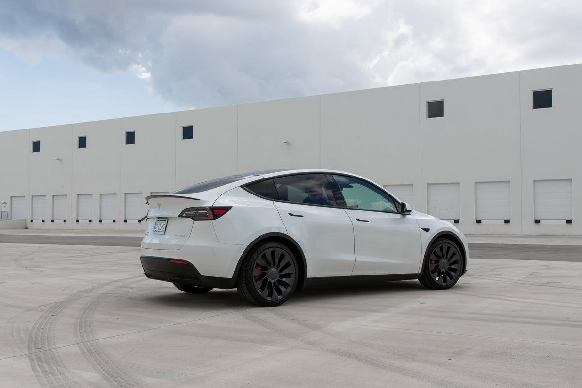 Giant casting machine enables Tesla to simplify Model Y chassis ...