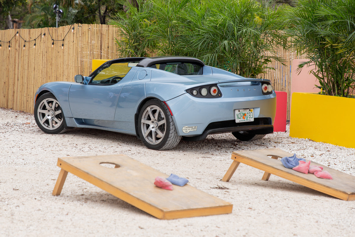 Tesla's Next-Gen Roadster: A Supercar with Galactic Aspirations ...